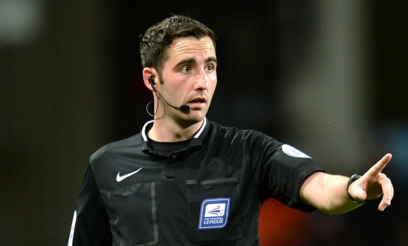 Prem ref Kavanagh in charge of Sunderland visit - Referee - Queens Park ...