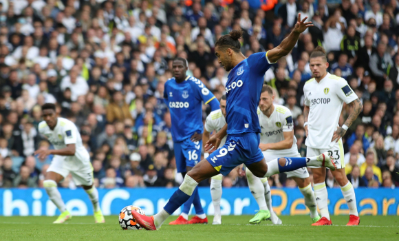 Mixed reaction from the fans as Calvert-Lewin agrees to join Leeds ...