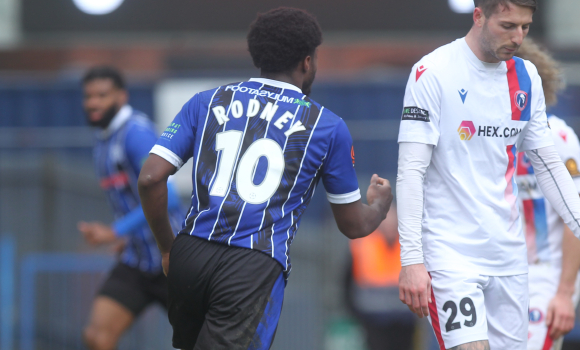 Rodney Signs New Deal - Rochdale News | RochdaleAFC.com